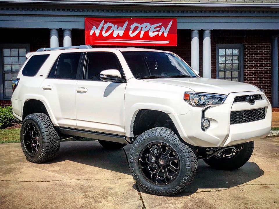 “Focal” 2018 Toyota 4Runner - Flat-Out Auto