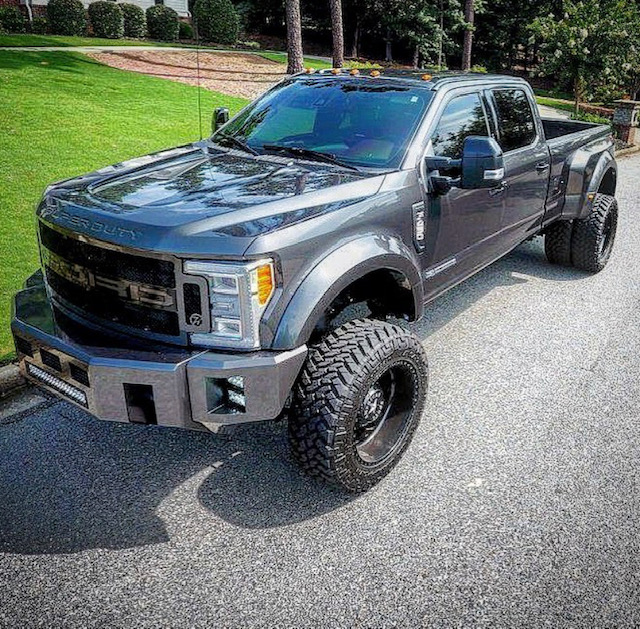 “Next Level” Ford F450 Dually - Flat-Out Auto
